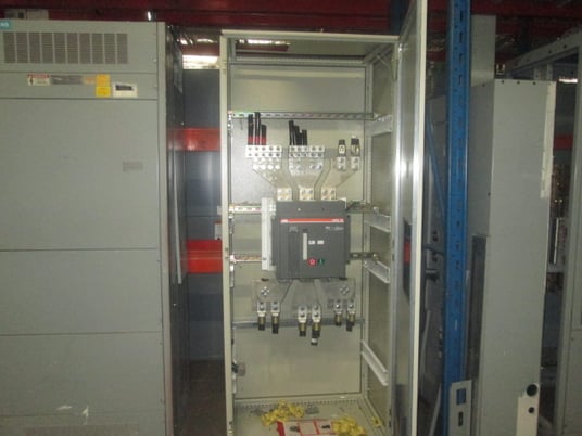 2000 Amps, ABB, S8D, SACE S8,3P, 600 Volts, manually operated, part ...