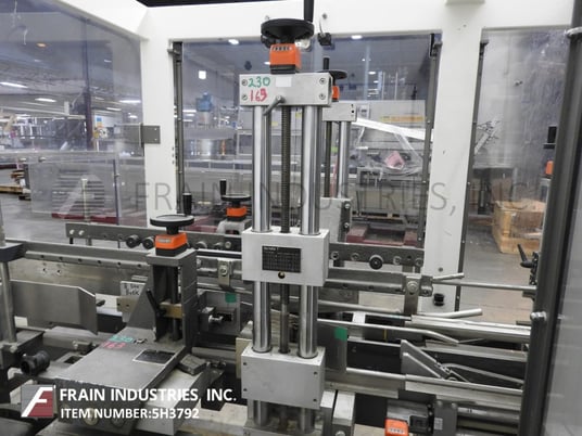 Focke & Company #486, automatic, small footprint, RSC, case erector ...