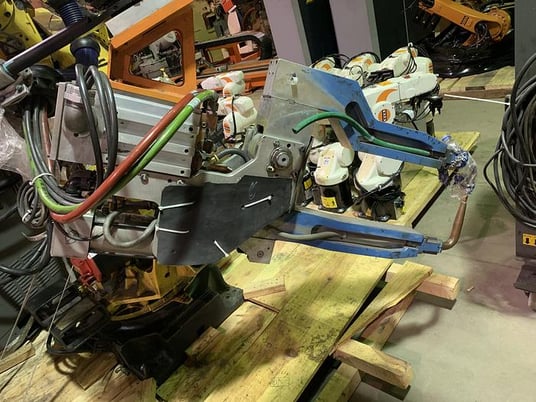 Fanuc, R-2000iA/200F, 210 KG x 2655mm, 6-Axis robot, R30iA Control, Aro ...