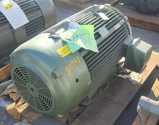 200 HP 3600 RPM IEM, Frame 449TS, TEFC BB, 2300 Volts, New Surplus for ...
