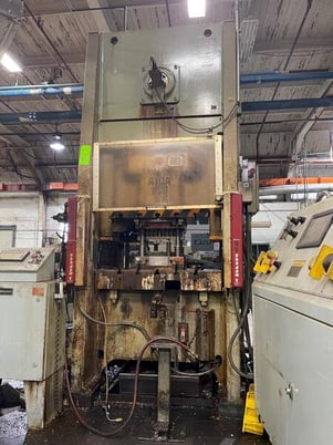 121 Ton, Aida #NS1-1100, single point eccentric geared straight side ...