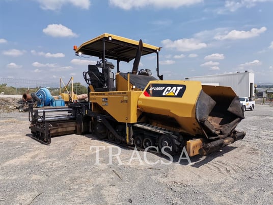 Caterpillar AP1055F, Asphalt Paver, 2850 hours, S/N: RLM00100, 2014 for ...