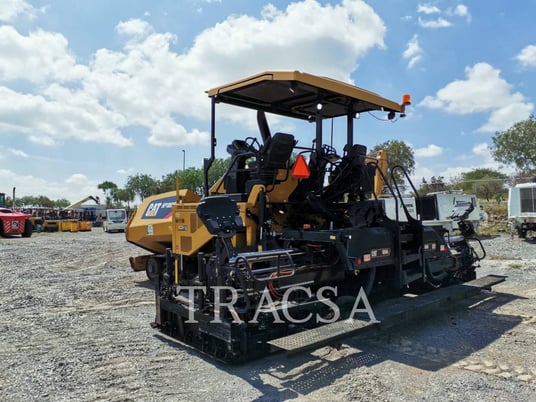 Caterpillar AP1055F, Asphalt Paver, 2850 hours, S/N: RLM00100, 2014 for ...