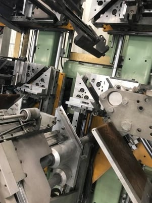 Urban AKS-1805, 4-Head Welding Machine, 110" x 63" frame, 5" profile ...