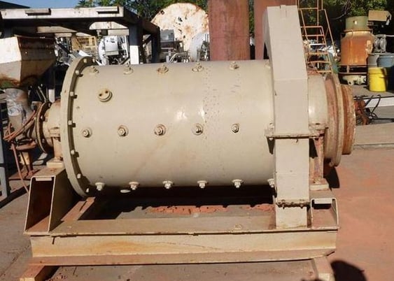 2.6' x 4' Denver Ball Mill, 10 HP, steel liners, ball charge, infeed ...
