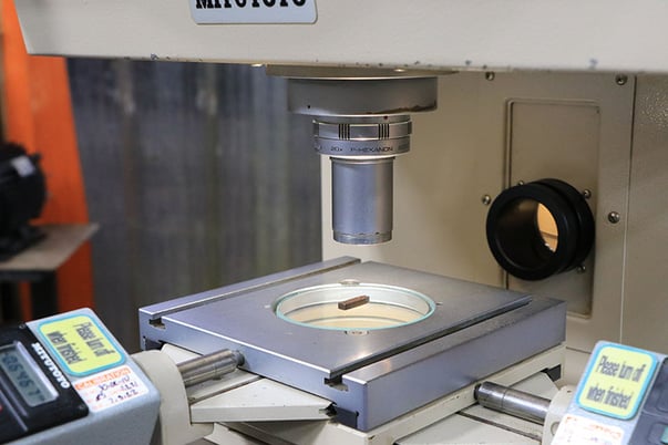 12" Mitutoyo #PJ311, vertical projection bench optical comparator, 10X ...