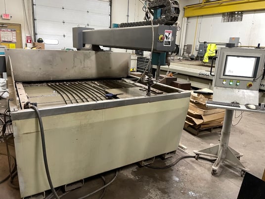 Flow Mach 2 1313B, CNC waterjet cutting machine with 60000 psi ...