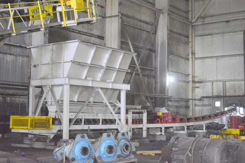Feeder hopper with 85' Superior conveyor, McLanahan 24" cross belt ...
