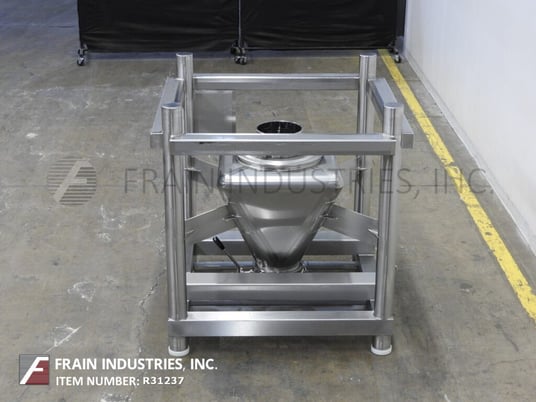 Tote System, 150 liter 316 Stainless Steel tote/bin, 25" W x 25" L x 25 ...