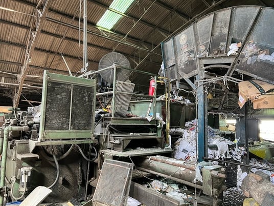 Logemann #345-AT, hydraulic 2-ram baler, 1975 For Sale | Surplus Record