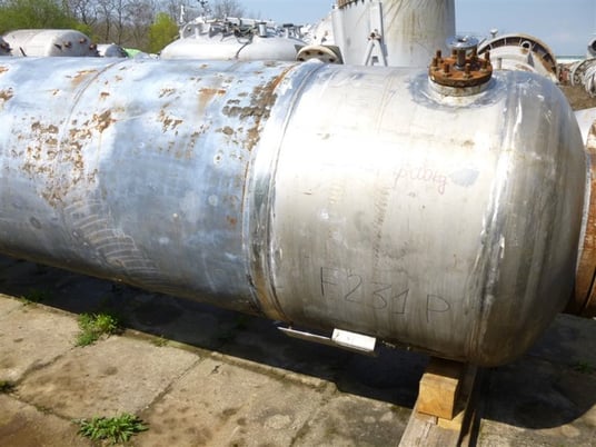 2730 sq.ft., 323 psi shell, CO A.S.T., vertical heat exchanger, 118 psi ...