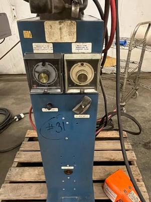 20 KVA Miller #MPS-20AFT, spot welder,pedestal,air operated, 10" tongs ...