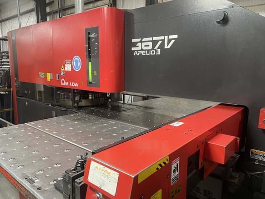 Amada #367-Apelio-III, CNC Co2 laser & turret punch, 2000 watt, 60" x ...