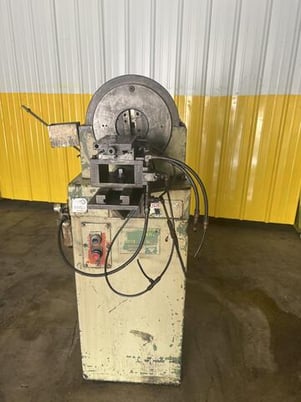 No. 211 Torrington, rotary swager, 1.4375" die length, 480 V., 3-phase ...