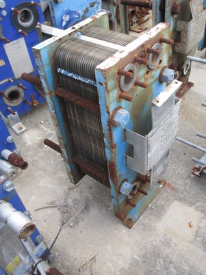 67 sq.ft., APV, 55 plates, 8" W x 22" L plates, 145 psi, 300°F, 1994 ...