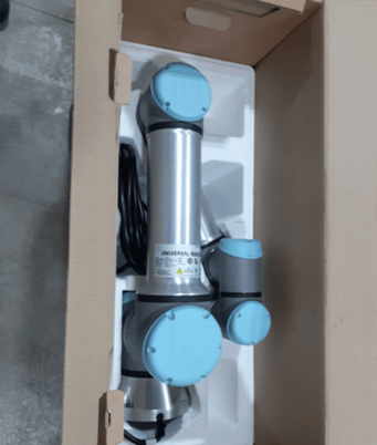 Universal Robots, UR-16e Cobot, 16 Kg payload, 900mm radius, like new ...