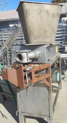 Marlen #750, Twin Piston Continuous Pumping Extruder, 6" diameter x 14 ...