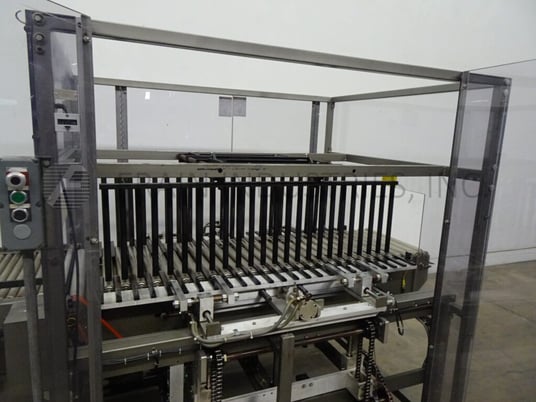 Arpac #Upstack, roller conveyor upstacker, pneumatic closing fingers ...