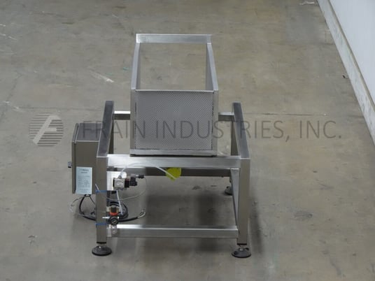 Ohlson #AIRCUSSD, 15" wide x 4' long vibratory feeder, dimpled ...