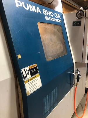 Daewoo Doosan Puma #8HC-3A, 26.8" swing, 8" chuck, 2" bar, Fanuc 16T ...