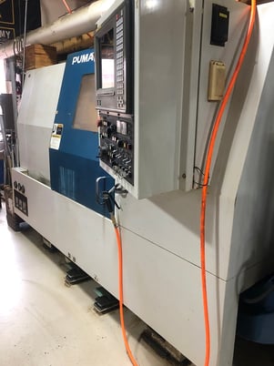 Daewoo Doosan Puma #8HC-3A, 26.8" swing, 8" chuck, 2" bar, Fanuc 16T ...
