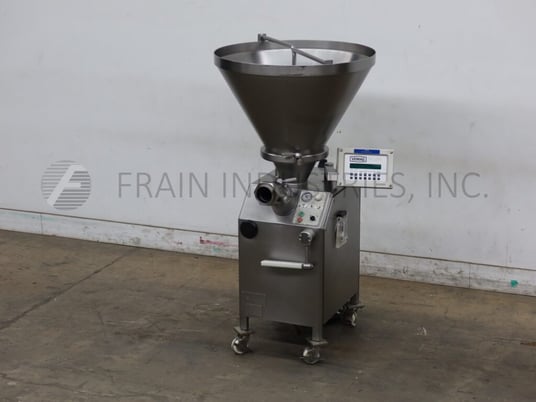 Vemag #R500, continuous twin screw vacuum stuffer, 500-2500 Kg per hour ...