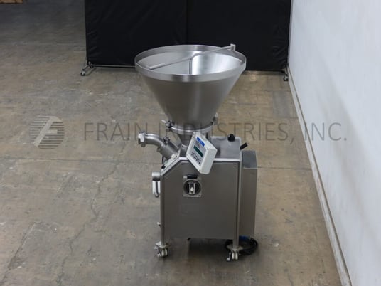 Vemag #R500, continuous twin screw vacuum stuffer, 500-2500 Kg per hour ...