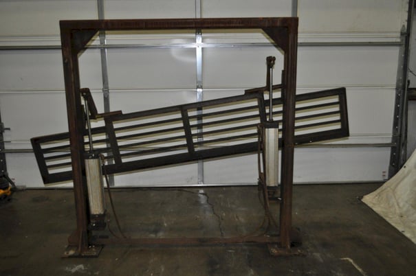 Thread Table, Press Room Equipment, 100" X 17" lift gate, 43" passline ...