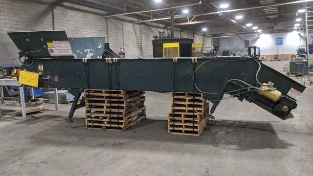 International #MT-4843, horizontal baler, 60" x46" opening, 8" cylinder ...