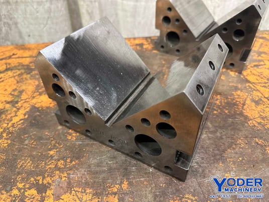 Saddle V blocks, 6" x 3", 1 set for Sale | Surplus Record