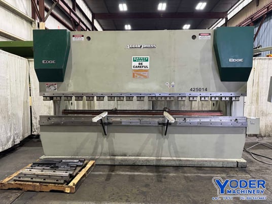 250 Ton, Accurpress Edge #425014, hydraulic press brake, 14' overall ...