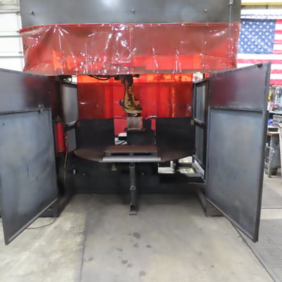 Lincoln Fanuc 6-Axis dual zone robotic welding cell 480 V. 3 phase 570A ...