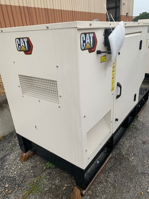 20 KW Caterpillar #D20, standby at 480 Volts stationary - low hours ...