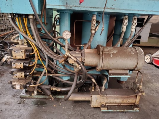 150 Ton, TMP, hydraulic rubber press, 6 stroke, 6" DL, 18" x18 ...