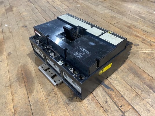 900 Amps, Square D, NA36900, I-Line circuit breaker, 600 Volts, 3-phase ...