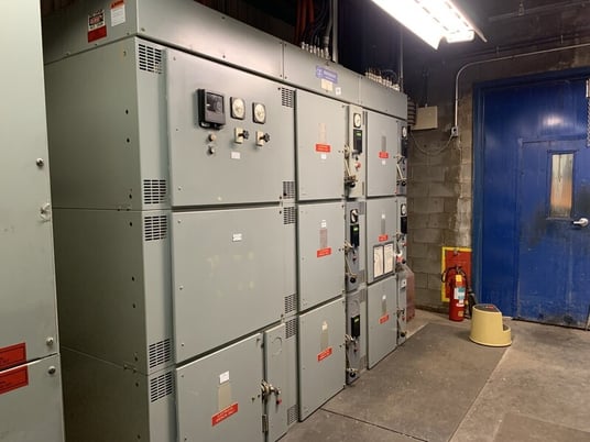 2 KV Westinghouse, medium voltage switchgear, 1200 amps for Sale ...