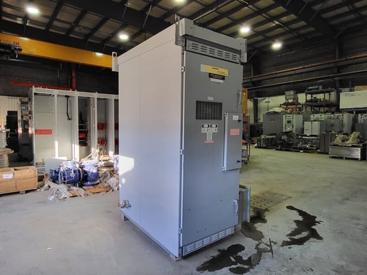 Eaton Culter-Hammer, MVS2, Load Interrupter Switch, 5 kV, 3 phase for ...