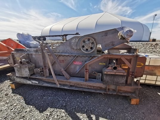 84" x 168" Deister #BFO-1714, Heavy-Duty Horizontal Vibrating Screen ...