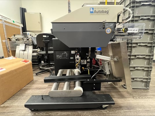Autobag #AB-255-OneStep, flexible wide bagging system for fulfillment ...