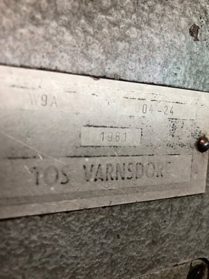 3.5" Tos #W9A, ISO 40, power draw bar, 39" x44" pwr rotary table, 3 ...