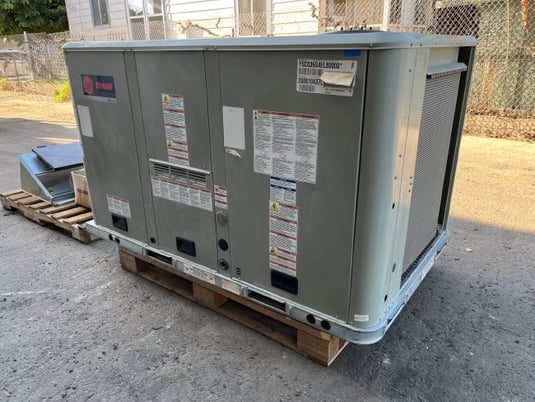 3 Ton, Trane #YSC036G4, gas / electric rooftop air conditioner, 64800 ...