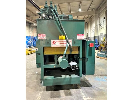 International #IBC-434, Horizontal Baler, Auto Tie, 8" Bore, 50 HP ...