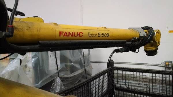 Fanuc, S-500, Robot, Slender arm design, includes all Controllers for ...