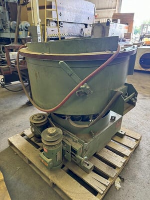 Ultramatic #SVB4, Vibratory Bowl, 1350 RPM, 460 V. For Sale | Surplus ...