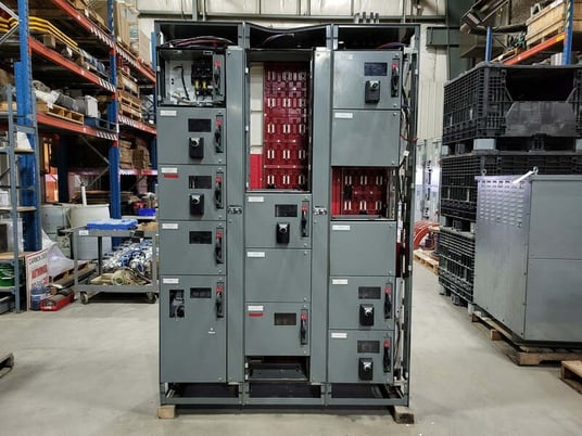 Allen-Bradley Centerline, 2100, low voltage MCC section 600 Volts, 1600 ...