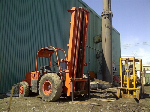6000 lb. Champ, Forklift, Hi-Lift, Tractor Tires, towable, 25'-30' Lift ...