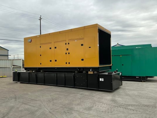 1000 KW Caterpillar #C32, diesel generator set, 277/480 Volts, 3-phase ...