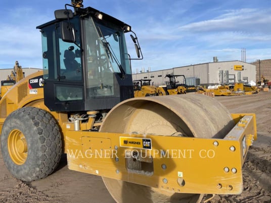 Caterpillar CS56B, Compactor, 2131 hours, S/N: S5601551, 2021 for Sale ...