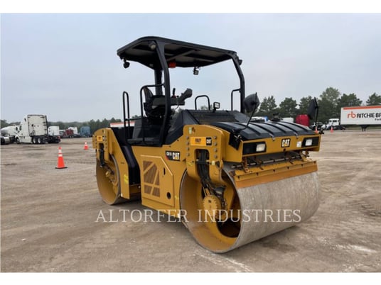 Caterpillar CB10, Twin Drum Roller, 2041 hours, S/N: P8P00220, 2018 for ...