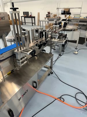 Tronics #S30TP, Wraparound and Top Labeler, 1200 inches of label per ...